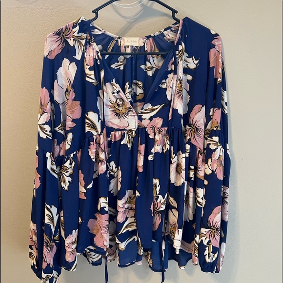 Altar'd State | Tops | Alterd State Floral Top | Poshmark
